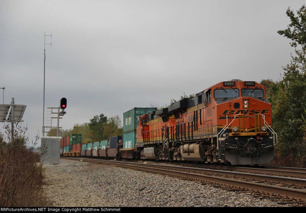 BNSF 6903 - DPU #2